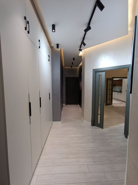 Сдаётся квартира Ц1 эко парк Новостройка 2/8/8. 75м²