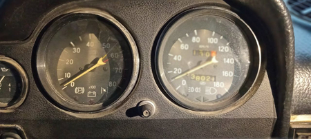 Lada 2106 sotiladi