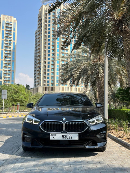 Арендовать автомобиль в Дубае