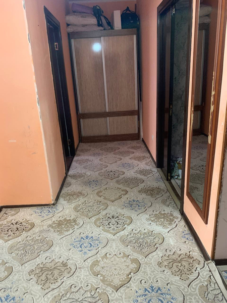 очень срочно продается 5ком кв