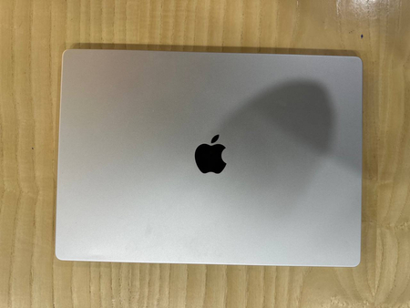 Macbook pro M1 pro 16inch