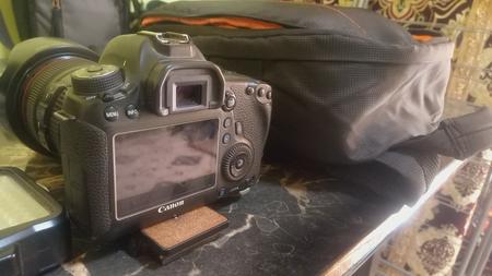 Canon 6 D sotiladi