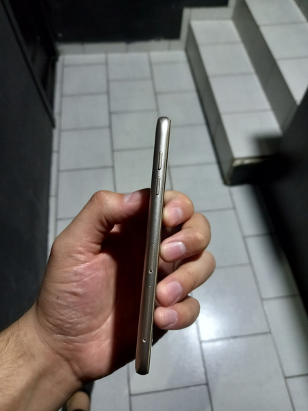 Samsung j 5 2/16