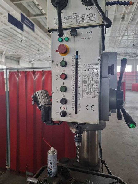 Редукторный сверлильный станок GHD-55PFA