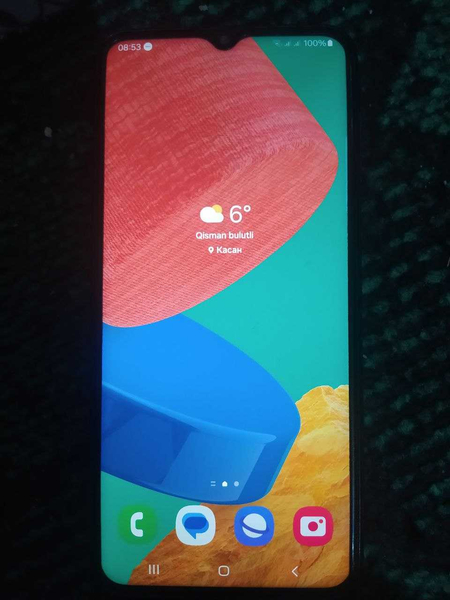 SAMSUNG GALAXY M33 5G  xolati ideal karobka dakment sroncha sotiladi