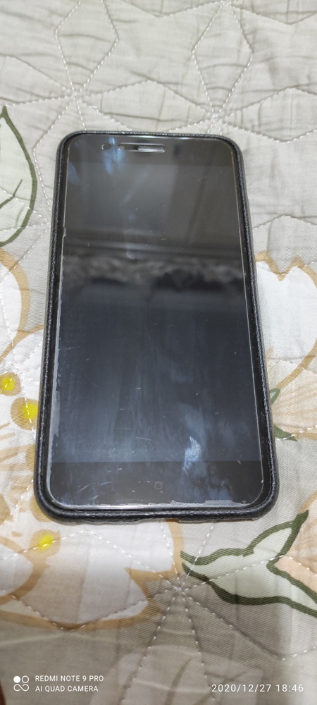 Продаётся телефон Mi A1 (4/64) в хорошем состоянии.