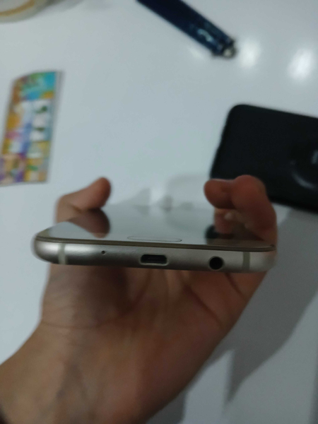 Samsung J7+chexol в подарку