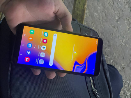 Samsung galaxJ6+