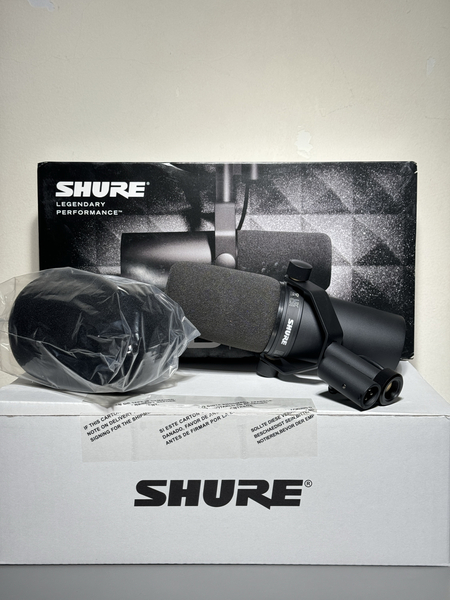Podcastlar uchun mikrofon sotiladi (Shure SM7B)