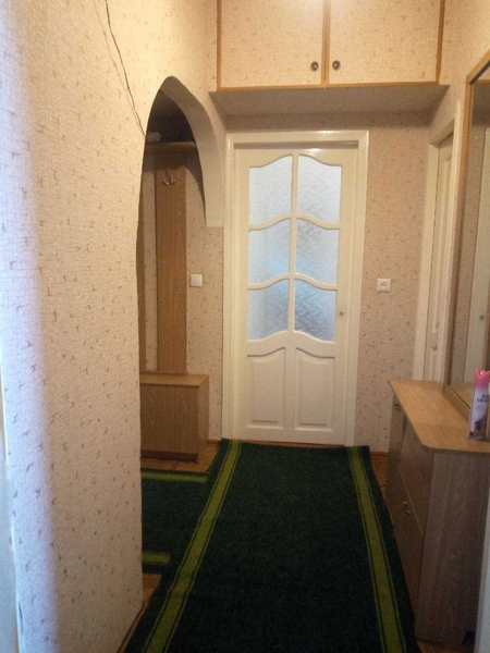 Chilonzor 2, SROCHNA Uy sotiladi 3/3/4 65m2, mebel texnikalari bilan