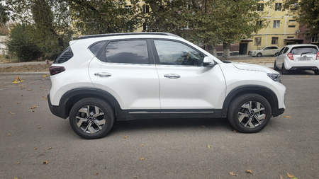 Kia Sonet 3 pozitaiya
