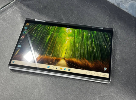 HP pavilon x360 i5
