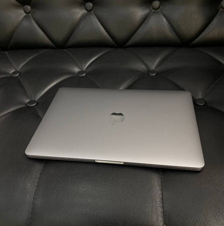 Apple MacBook Pro M1 8/256GB 2020 года в идеальном состоянии
