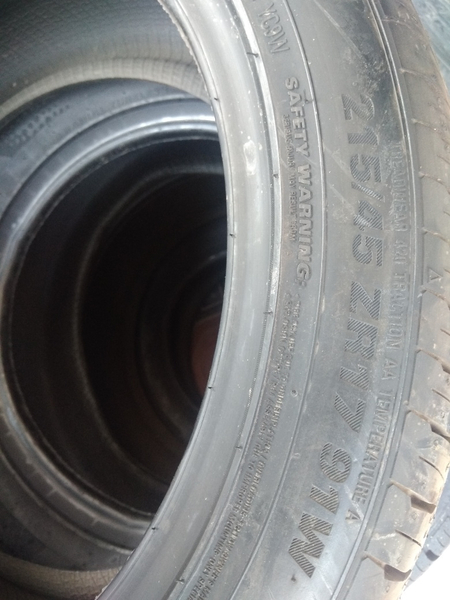 Автошины 215/45ZR17 XL Kumho Ecsta 4X