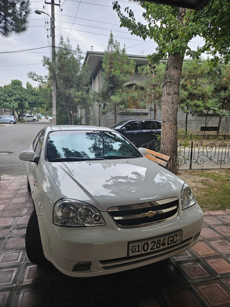Chevrolet Lacetti 2012