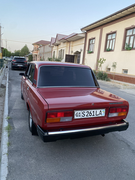 Vaz 2107 sotiladi