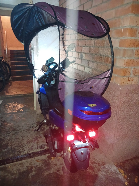 Skuter Tank Yangi