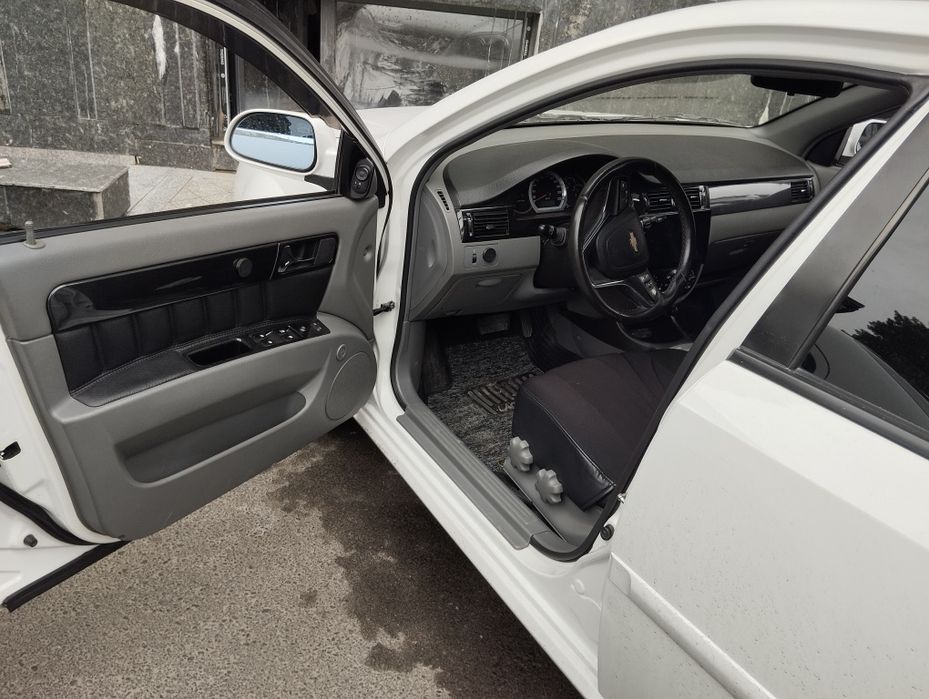 Продается Chevrolet Lacetti 1.6