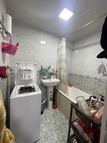 Ш-Руставели 3/3/4 Ориентир Братский 80м2 Балкон 2/6