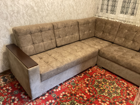 Реставрация обивка мягкой мебели и стульев.