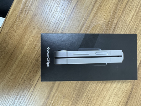 Samsung Galaxy Z Flip 6