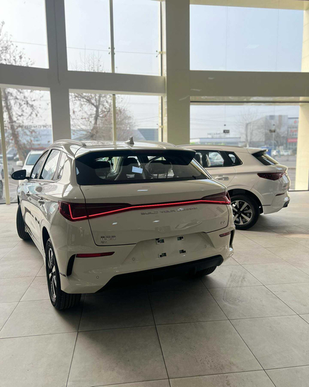 Cobalt 2024 o'rniga Byd E2 2024 yangi masla xarid qiling gazni unuting