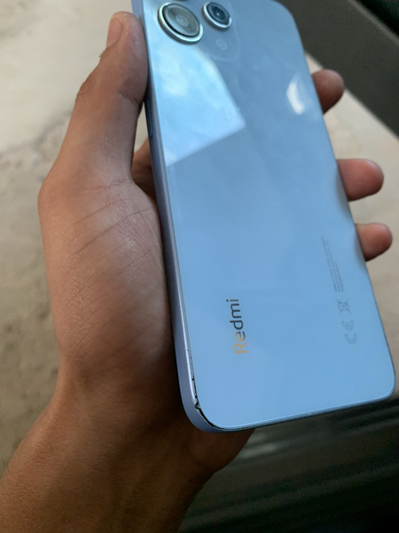 Redmi 12 4/128 gb srochni sotiladi