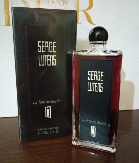 Парфюм Оригинал Serge Lutens La Fille de Berlin