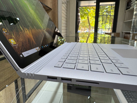SURFACE Book 2 CORE i7-8650U, 16гб, 512ssd GTX 1050 Сенсорный
