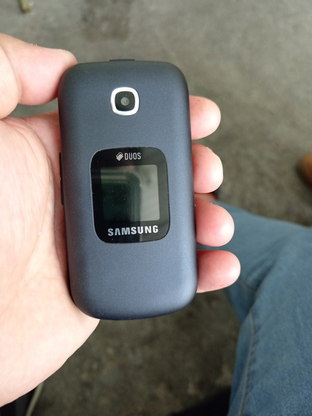 Samsung kinopkani telefon sotiladi