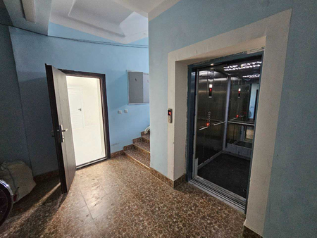 2 xonali 70m² 4-qavat uy sotiladi