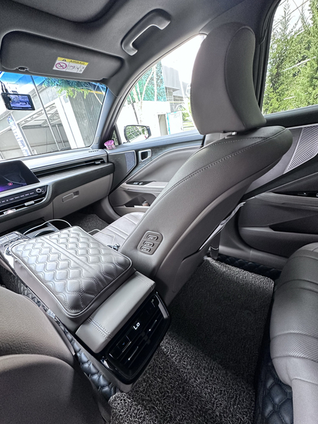 KIA K8 Hibrid  состояние отличное