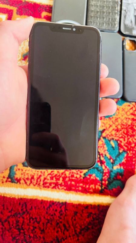 Iphone xr 128gb sotiladi
