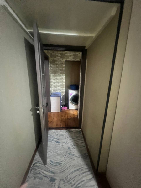 Срочно продам квартиру сергели 8 2/1/9 огород  чистая с меб 57500&