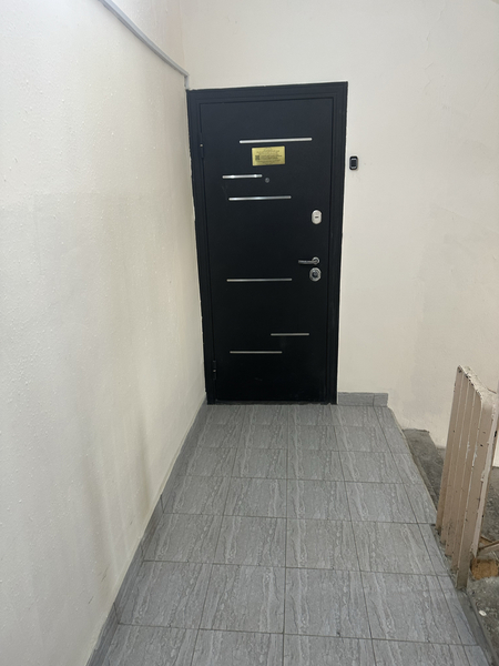 Продаеться 5 ком квартира Юнусабад