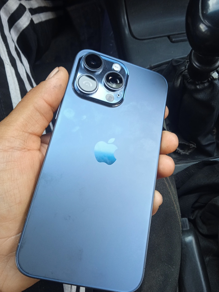 Iphone 15 pro 6/128GB/1TB