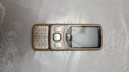 Bq - 2435 Telefon