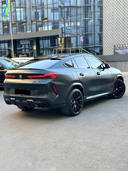 Аренда. с. выкуп  BMW X6 M