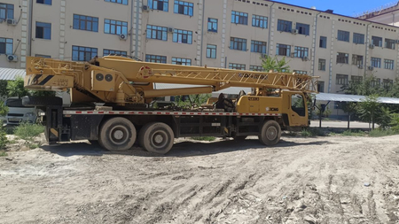Продается автокран срочно 30тон