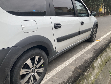 Продается автомобиль Lada