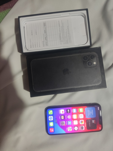 I phone11 pro 256
