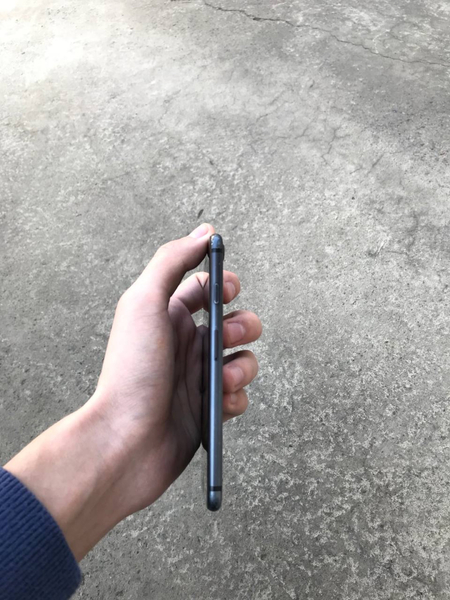 Iphone 7 xolati tniq