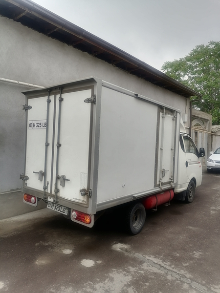 Курьер Доставка пищевых Рефрежератор Hyundai Porter 2plus