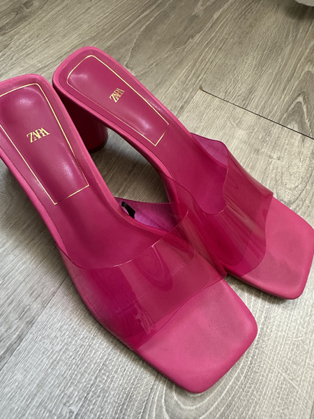 Женская обувь. Zara