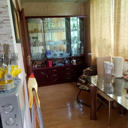 Продается Буюк Ипак Йули 2+1 комнаты М.Горький