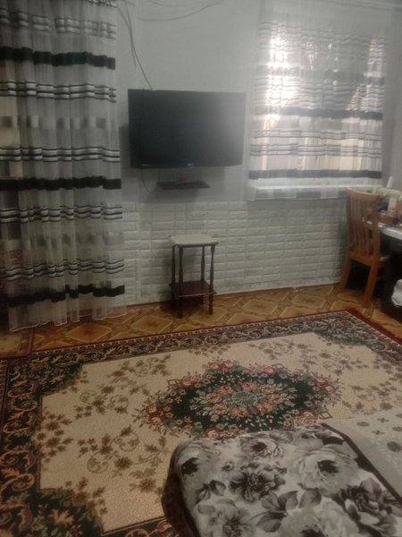 Продаётся квартира  Юнусабад 4  2/1/9