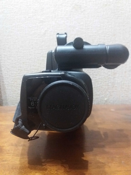 Видеокамера MAGNAVOX