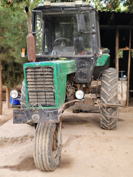 Belarus MTZ 80 sotiladi