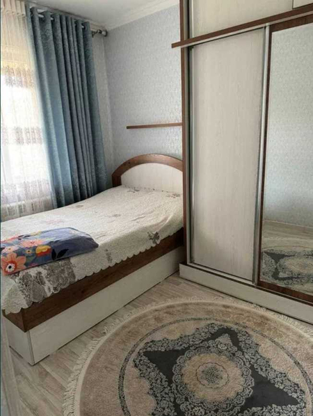 谷 130567 谷 Sergeli 4 mavzeda kvartira sotiladi 3/3/5 72 м²