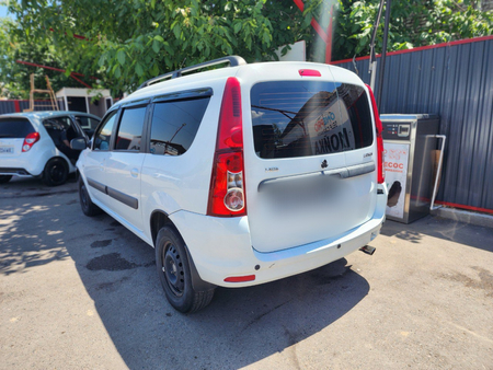 Lada largus 2018
